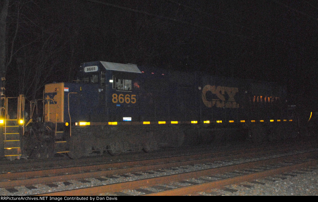 CSX SD50-2 8665 on Q410-08